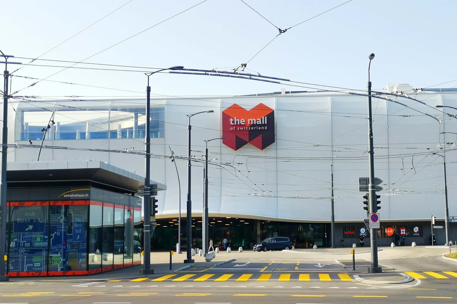 Mall of Switzerland: TOP Shopping experience near Lucerne | Switzerland