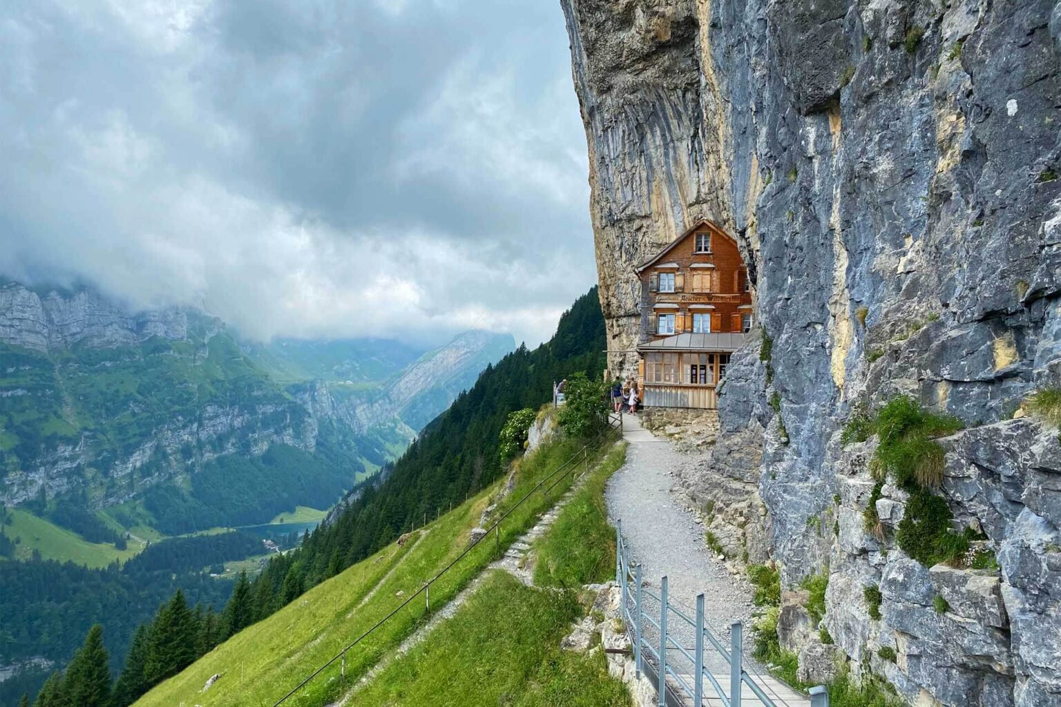 Seealpsee: Die SCHÖNSTE Wanderung im Alpstein | Schweiz