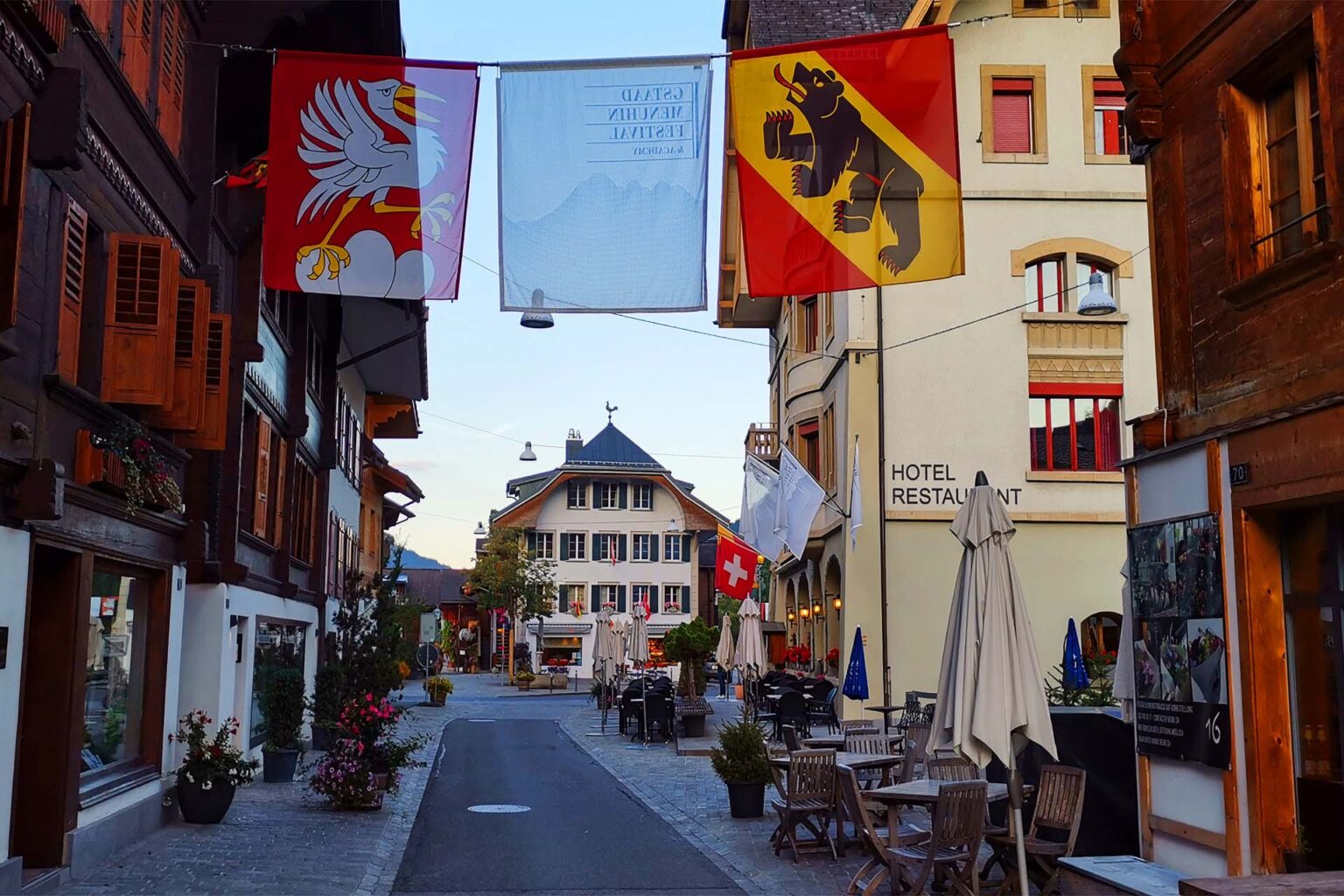Gstaad, Svizzera: 15 luoghi da sogno da visitare e suggerimenti per le ...