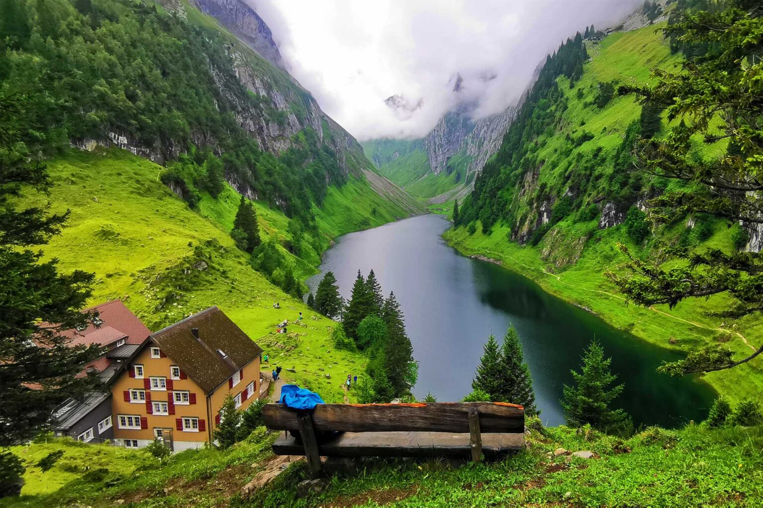 I 33 laghi più belli da visitare in Svizzera (2023) - Switzerland by Locals