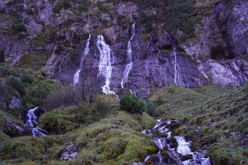 31 most beautiful waterfalls in Switzerland to visit 2023
