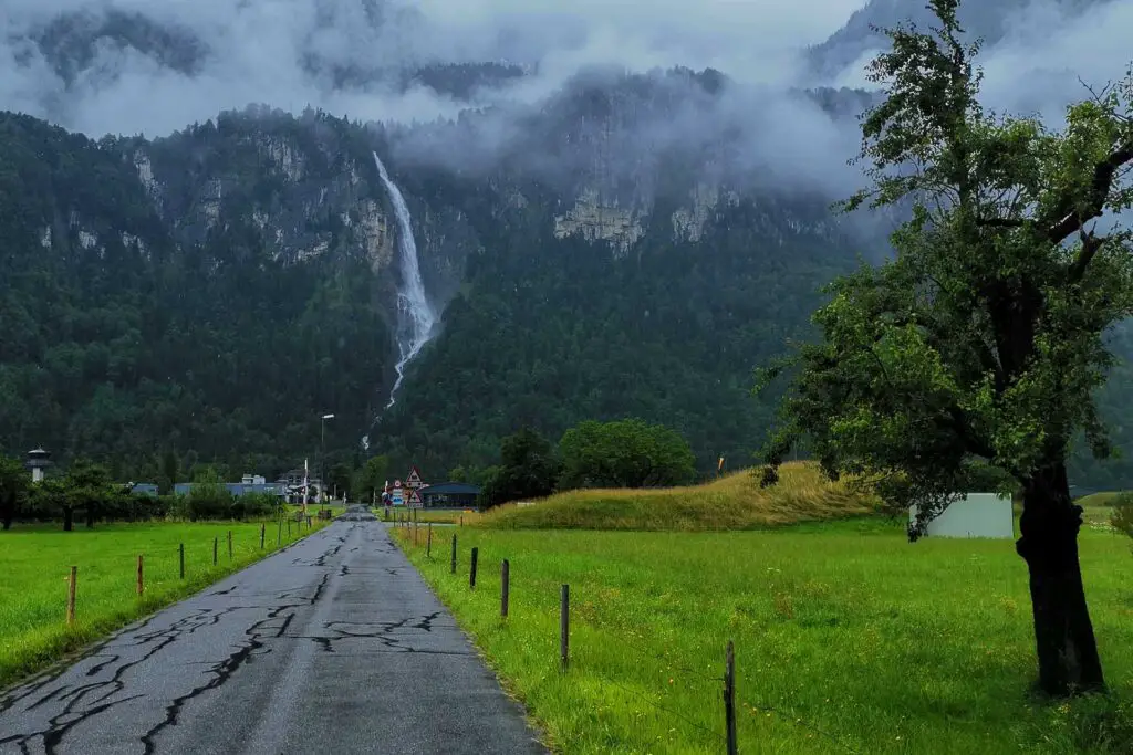 31 most beautiful waterfalls in Switzerland to visit 2023