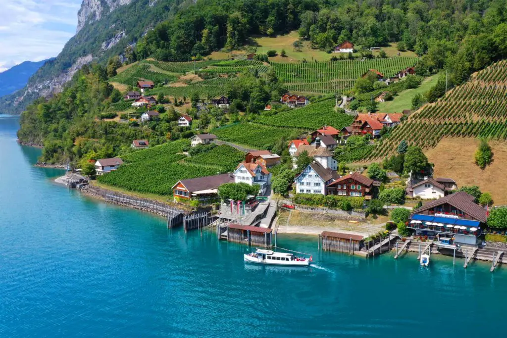 Quinten (2023) - the car-free village for wine lovers
